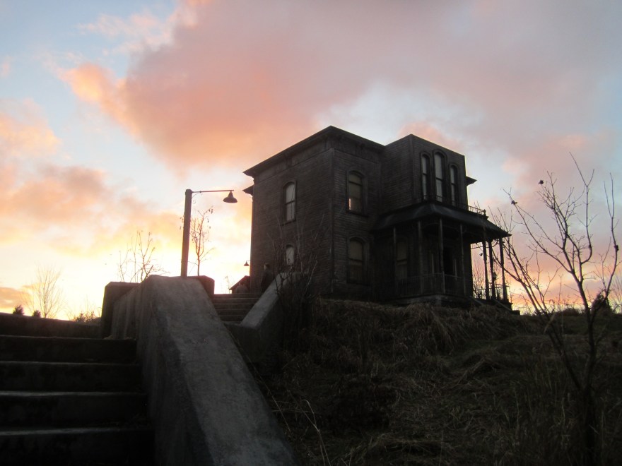 Bates Motel – automatic250 design
